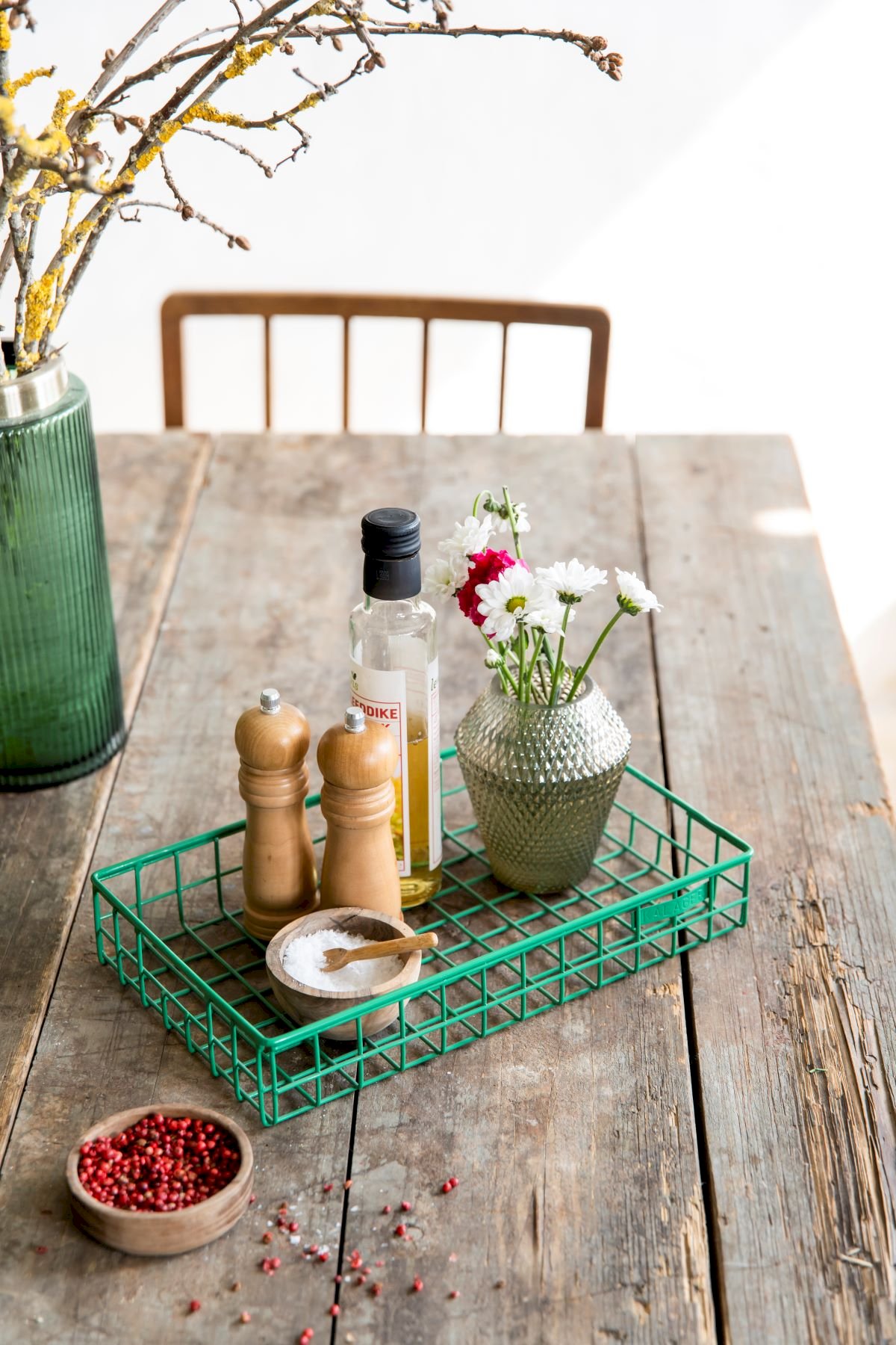 WIRE TRAY – Elegant and versatile wire tray by Kalager Design